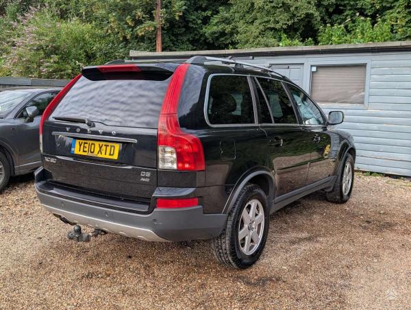 Black Volvo XC90 2010 in Raseiniai, with an engine capacity of 0.00 L and mileage of 183 thousand km for 2350 €, photo 2 on AUTOMOTO.COM.LV