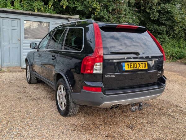 Black Volvo XC90 2010 in Raseiniai, with an engine capacity of 0.00 L and mileage of 183 thousand km for 2350 €, photo 4 on AUTOMOTO.COM.LV