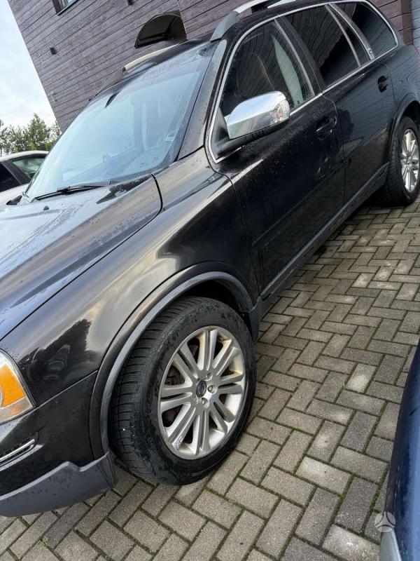 Melns Volvo XC90 2010 Elektrėnai, ar dzinēja tilpumu 2.40 L un nobraukumu 277 tūkst. km par 9700 €, foto 2 vietnē AUTOMOTO.COM.LV