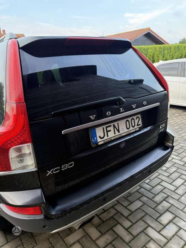 Melns Volvo XC90 2010 Elektrėnai, ar dzinēja tilpumu 2.40 L un nobraukumu 277 tūkst. km par 9700 €, foto 8 vietnē AUTOMOTO.COM.LV