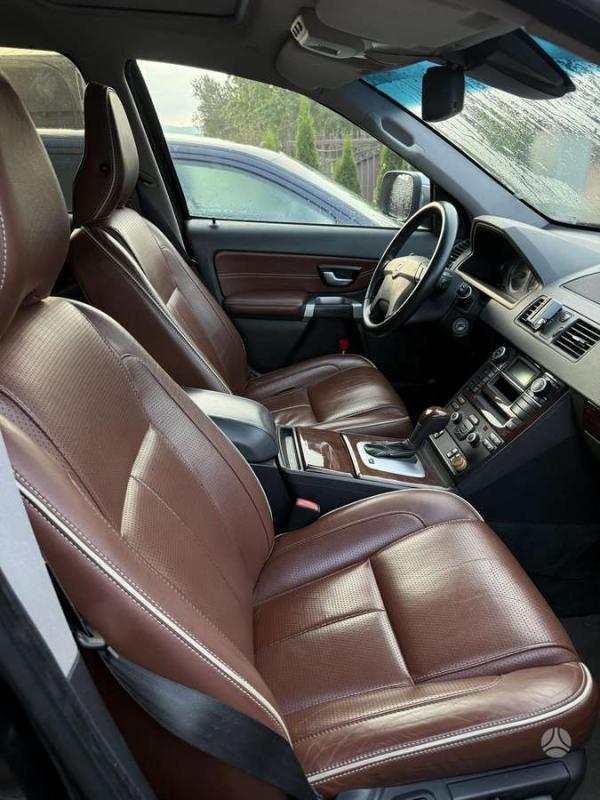 Melns Volvo XC90 2010 Elektrėnai, ar dzinēja tilpumu 2.40 L un nobraukumu 277 tūkst. km par 9700 €, foto 10 vietnē AUTOMOTO.COM.LV