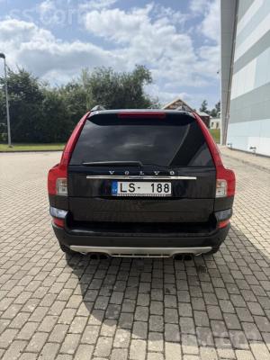 Melns Volvo XC90 2010 Dobele, ar dzinēja tilpumu 2.40 L un nobraukumu 303 tūkst. km par 8500 €, foto 3 vietnē AUTOMOTO.COM.LV