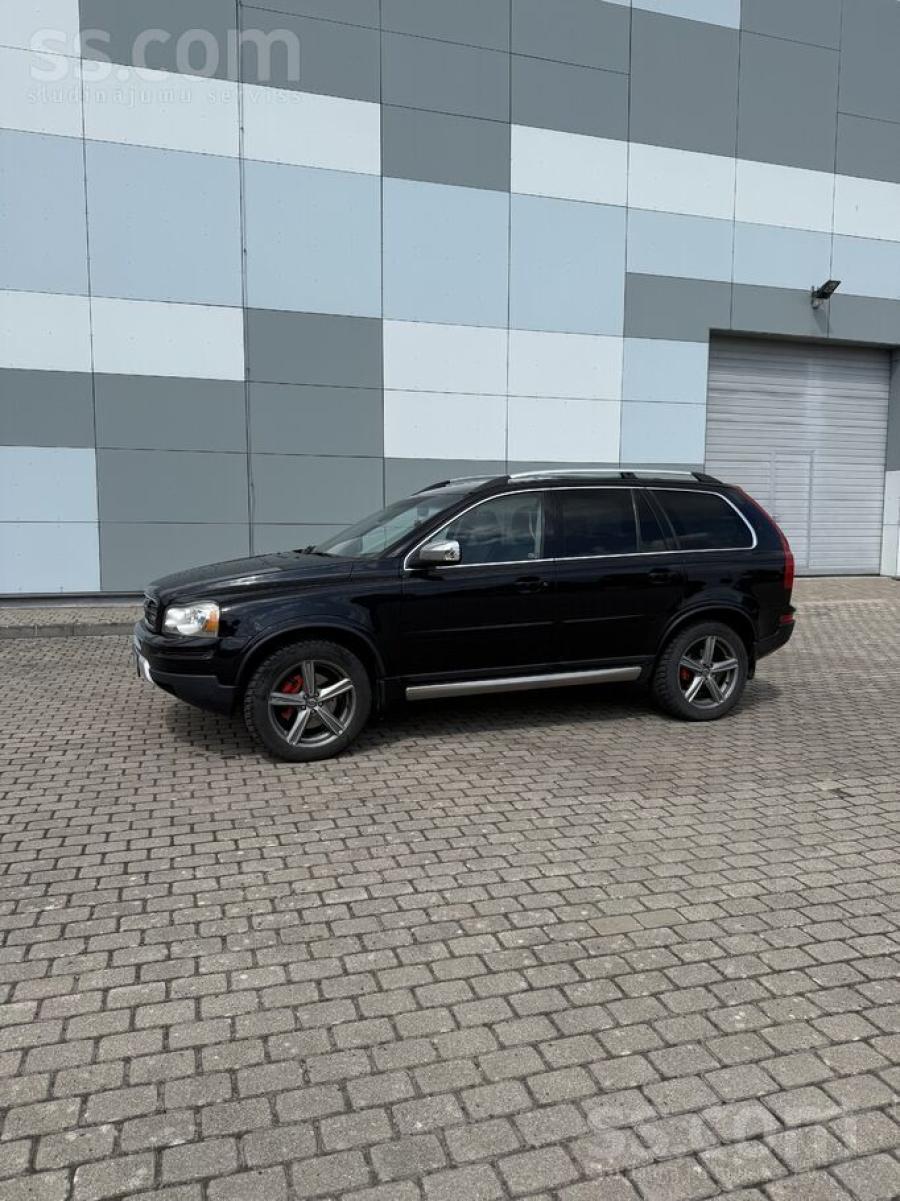 Melns Volvo XC90 2010 Dobele, ar dzinēja tilpumu 2.40 L un nobraukumu 303 tūkst. km par 8500 €, foto 5 vietnē AUTOMOTO.COM.LV