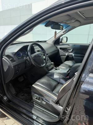Melns Volvo XC90 2010 Dobele, ar dzinēja tilpumu 2.40 L un nobraukumu 303 tūkst. km par 8500 €, foto 6 vietnē AUTOMOTO.COM.LV