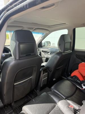 Melns Volvo XC90 2010 Dobele, ar dzinēja tilpumu 2.40 L un nobraukumu 303 tūkst. km par 8500 €, foto 8 vietnē AUTOMOTO.COM.LV