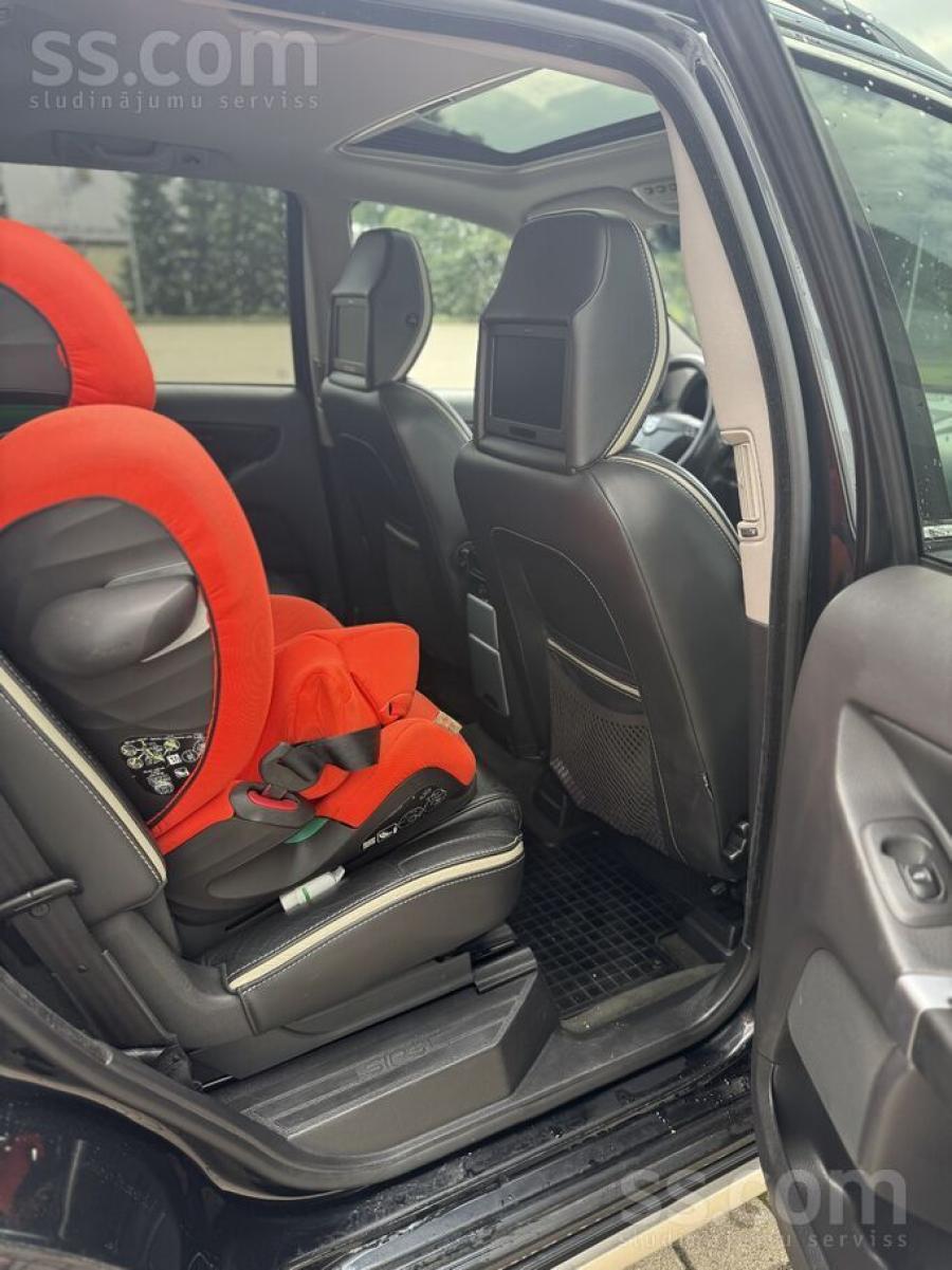 Melns Volvo XC90 2010 Dobele, ar dzinēja tilpumu 2.40 L un nobraukumu 303 tūkst. km par 8500 €, foto 9 vietnē AUTOMOTO.COM.LV