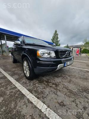 Melns Volvo XC90 2010 Cēsis, ar dzinēja tilpumu 2.40 L un nobraukumu 312 tūkst. km par 8995 €, foto  vietnē AUTOMOTO.COM.LV