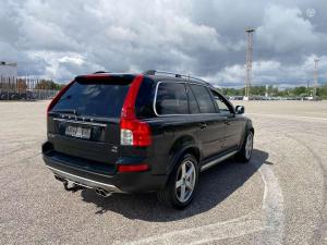 Black Volvo XC90 2010 in Marijampole, with an engine capacity of 2.40 L and mileage of 300 thousand km for 8000 €, photo 20 on AUTOMOTO.COM.LV