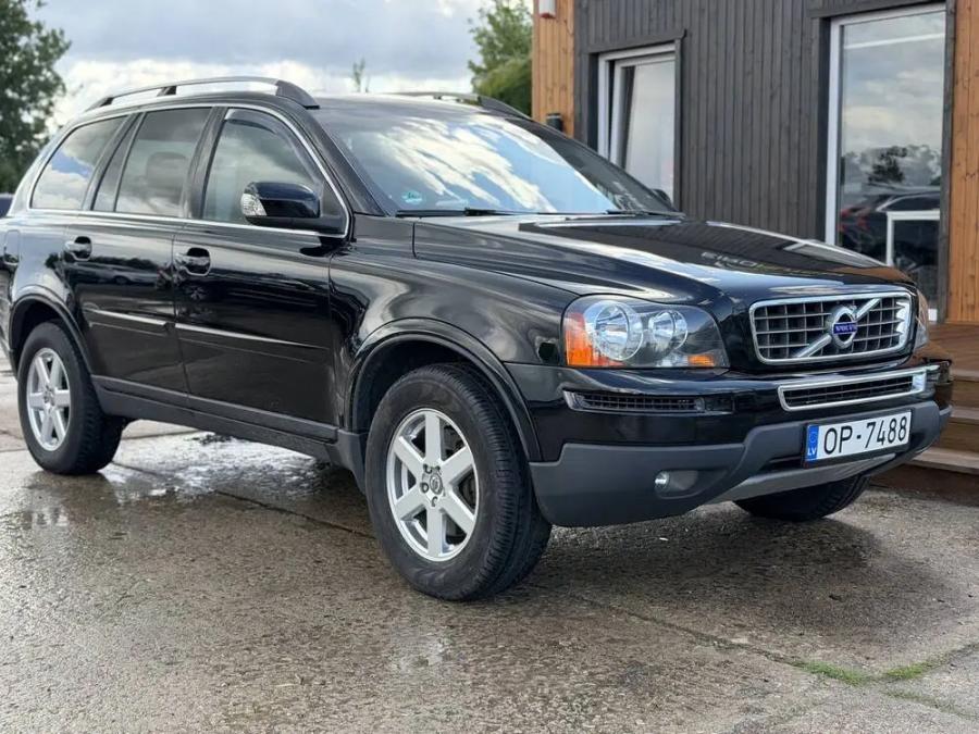 Melns Volvo XC90 2010 Rīga, ar dzinēja tilpumu 2.40 L un nobraukumu 312 tūkst. km par 8490 €, foto 4 vietnē AUTOMOTO.COM.LV