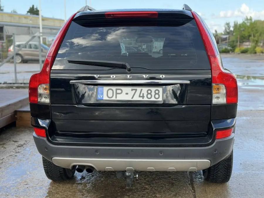 Melns Volvo XC90 2010 Rīga, ar dzinēja tilpumu 2.40 L un nobraukumu 312 tūkst. km par 8490 €, foto 7 vietnē AUTOMOTO.COM.LV