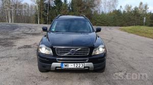 Black Volvo XC90 2010 in Daugavpils, with an engine capacity of 2.40 L and mileage of 237 thousand km for 8900 €, photo 9 on AUTOMOTO.COM.LV