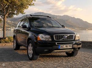 Melns Volvo XC90 2010 Viļņa, ar dzinēja tilpumu 2.40 L un nobraukumu 270 tūkst. km par 9550 €, foto  vietnē AUTOMOTO.COM.LV