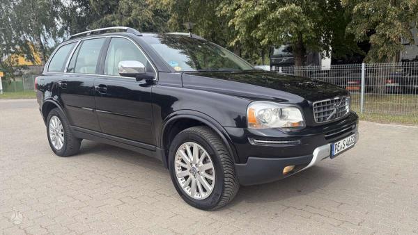 Black Volvo XC90 2010 in Kazlu Ruda, with an engine capacity of 2.40 L and mileage of 292 thousand km for 7600 €, photo 1 on AUTOMOTO.COM.LV
