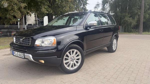 Black Volvo XC90 2010 in Kazlu Ruda, with an engine capacity of 2.40 L and mileage of 292 thousand km for 7600 €, photo 3 on AUTOMOTO.COM.LV