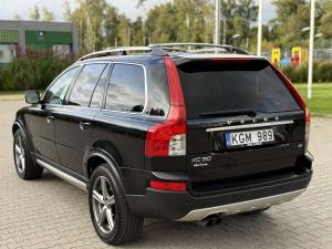 Black Volvo XC90 2010 in Vilnius, with an engine capacity of 3.20 L and mileage of 299 thousand km for 7500 €, photo 4 on AUTOMOTO.COM.LV