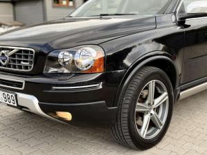 Black Volvo XC90 2010 in Vilnius, with an engine capacity of 3.20 L and mileage of 299 thousand km for 7500 €, photo 10 on AUTOMOTO.COM.LV