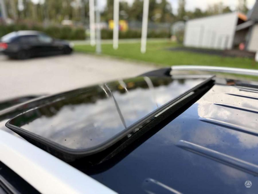 Black Volvo XC90 2010 in Vilnius, with an engine capacity of 3.20 L and mileage of 299 thousand km for 7500 €, photo 24 on AUTOMOTO.COM.LV