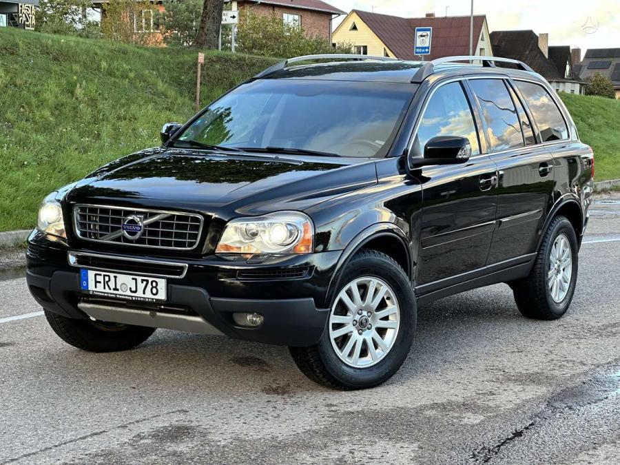 Melns Volvo XC90 2010 Jonava, ar dzinēja tilpumu 2.40 L un nobraukumu 390 tūkst. km par 7850 €, foto 4 vietnē AUTOMOTO.COM.LV