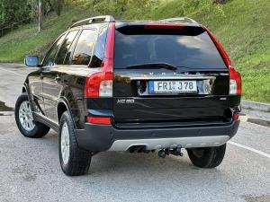 Melns Volvo XC90 2010 Jonava, ar dzinēja tilpumu 2.40 L un nobraukumu 390 tūkst. km par 7850 €, foto 9 vietnē AUTOMOTO.COM.LV