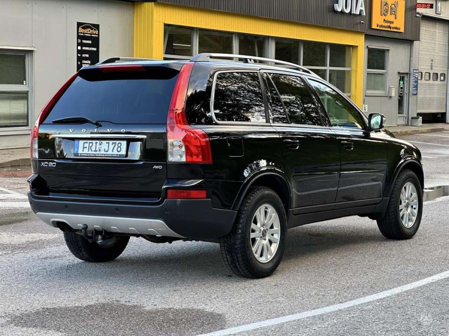 Melns Volvo XC90 2010 Jonava, ar dzinēja tilpumu 2.40 L un nobraukumu 390 tūkst. km par 7850 €, foto 12 vietnē AUTOMOTO.COM.LV