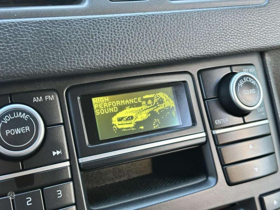 Melns Volvo XC90 2010 Jonava, ar dzinēja tilpumu 2.40 L un nobraukumu 390 tūkst. km par 7850 €, foto 28 vietnē AUTOMOTO.COM.LV