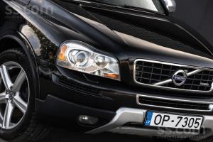 Melns Volvo XC90 2010 Jelgava, ar dzinēja tilpumu 2.40 L un nobraukumu 315 tūkst. km par 8000 €, foto 5 vietnē AUTOMOTO.COM.LV