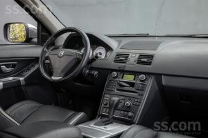 Melns Volvo XC90 2010 Jelgava, ar dzinēja tilpumu 2.40 L un nobraukumu 315 tūkst. km par 8000 €, foto 12 vietnē AUTOMOTO.COM.LV