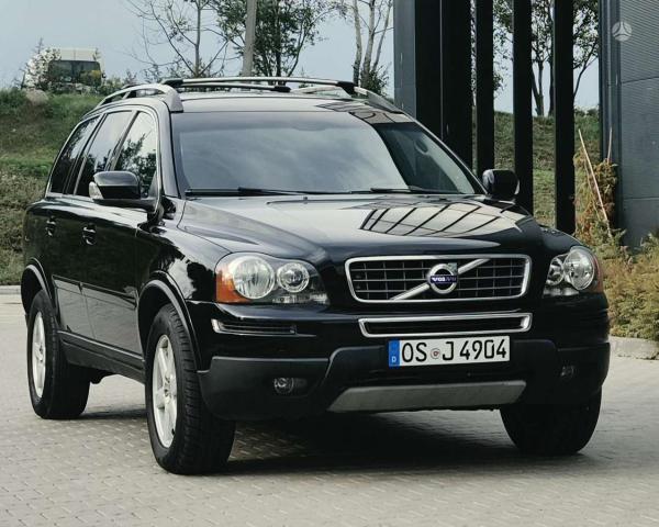 Black Volvo XC90 2010 in Vilnius, with an engine capacity of 2.40 L and mileage of 270 thousand km for 9499 €, photo 3 on AUTOMOTO.COM.LV