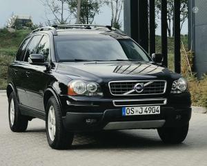 Black Volvo XC90 2010 in Vilnius, with an engine capacity of 2.40 L and mileage of 270 thousand km for 9499 €, photo 3 on AUTOMOTO.COM.LV