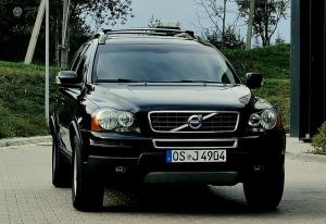 Black Volvo XC90 2010 in Vilnius, with an engine capacity of 2.40 L and mileage of 270 thousand km for 9499 €, photo 6 on AUTOMOTO.COM.LV