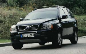 Black Volvo XC90 2010 in Vilnius, with an engine capacity of 2.40 L and mileage of 270 thousand km for 9499 €, photo 9 on AUTOMOTO.COM.LV