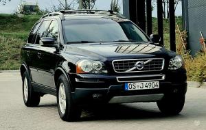 Black Volvo XC90 2010 in Vilnius, with an engine capacity of 2.40 L and mileage of 270 thousand km for 9499 €, photo 12 on AUTOMOTO.COM.LV