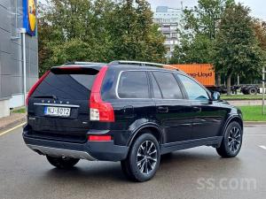 Melns Volvo XC90 2010 Rīga, ar dzinēja tilpumu 2.40 L un nobraukumu 0 tūkst. km par 5450 €, foto 4 vietnē AUTOMOTO.COM.LV