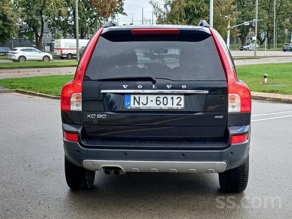 Вольво ХС90 2010 в Рига на AUTOMOTO.COM.LV Черный Вольво ХС90 2010 в Рига, объемом двигателя 2.40 л и пробегом 0 тыс. км за 5450 €, фото 5 на AUTOMOTO.COM.LV