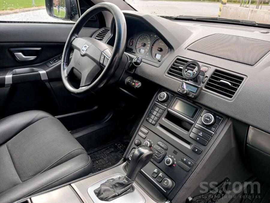 Melns Volvo XC90 2010 Rīga, ar dzinēja tilpumu 2.40 L un nobraukumu 0 tūkst. km par 5450 €, foto 15 vietnē AUTOMOTO.COM.LV