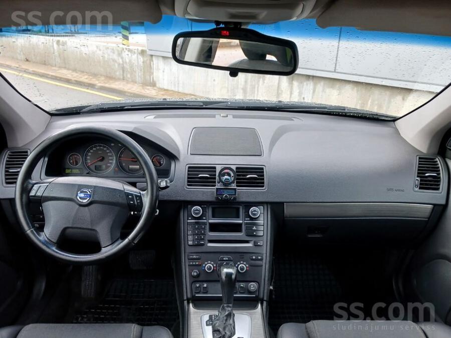 Melns Volvo XC90 2010 Rīga, ar dzinēja tilpumu 2.40 L un nobraukumu 0 tūkst. km par 5450 €, foto 18 vietnē AUTOMOTO.COM.LV