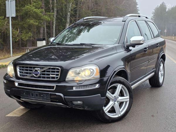 Black Volvo XC90 2011 in Vilnius, with an engine capacity of 2.40 L and mileage of 286 thousand km for 10350 €, photo 2 on AUTOMOTO.COM.LV