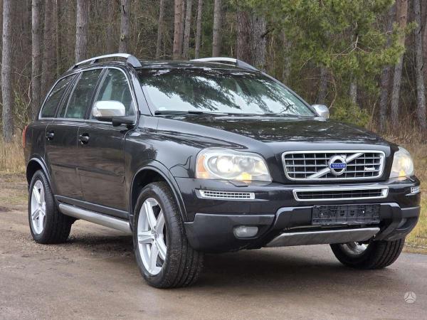 Black Volvo XC90 2011 in Vilnius, with an engine capacity of 2.40 L and mileage of 286 thousand km for 10350 €, photo 7 on AUTOMOTO.COM.LV