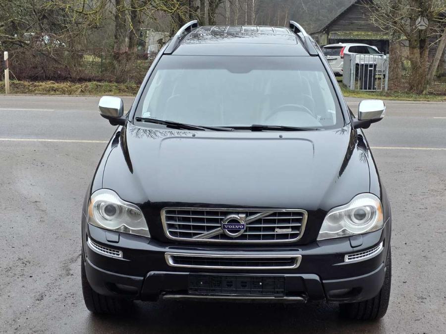 Melns Volvo XC90 2011 Viļņa, ar dzinēja tilpumu 2.40 L un nobraukumu 286 tūkst. km par 10350 €, foto 9 vietnē AUTOMOTO.COM.LV