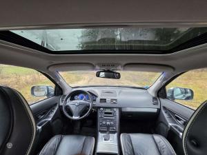 Melns Volvo XC90 2011 Viļņa, ar dzinēja tilpumu 2.40 L un nobraukumu 286 tūkst. km par 10350 €, foto 17 vietnē AUTOMOTO.COM.LV