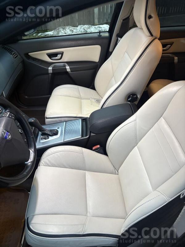 Melns Volvo XC90 2011 Rīga, ar dzinēja tilpumu 3.20 L un nobraukumu 342 tūkst. km par 9750 €, foto 7 vietnē AUTOMOTO.COM.LV