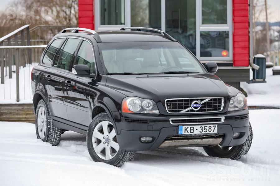 Black Volvo XC90 2011 in Riga, with an engine capacity of 2.40 L and mileage of 0 thousand km for 5990 €, photo 2 on AUTOMOTO.COM.LV