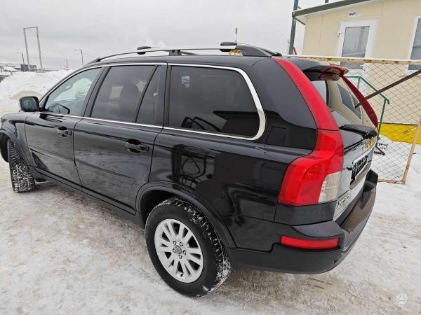Black Volvo XC90 2011 in Vilnius, with an engine capacity of 2.40 L and mileage of 266 thousand km for 8700 €, photo 5 on AUTOMOTO.COM.LV