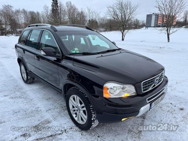 Black Volvo XC90 2011 in Rapla, with an engine capacity of 2.40 L and mileage of 258 thousand km for 10400 €, photo 2 on AUTOMOTO.COM.LV