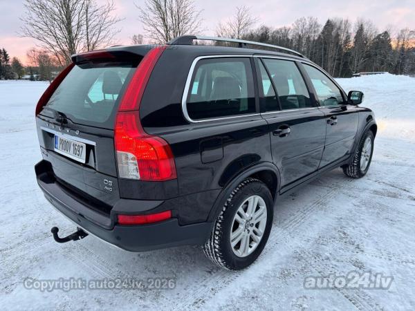 Black Volvo XC90 2011 in Rapla, with an engine capacity of 2.40 L and mileage of 258 thousand km for 10400 €, photo 5 on AUTOMOTO.COM.LV
