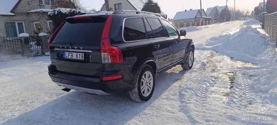 Melns Volvo XC90 2011 Raseiniai, ar dzinēja tilpumu 3.20 L un nobraukumu 180 tūkst. km par 7199 €, foto 3 vietnē AUTOMOTO.COM.LV