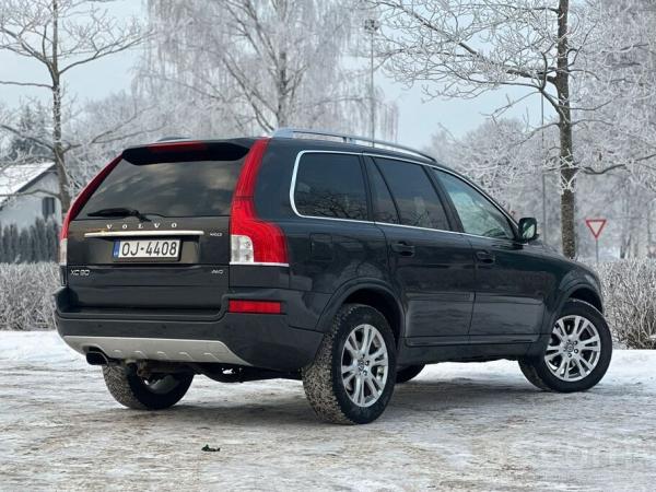 Black Volvo XC90 2011 in Jelgava, with an engine capacity of 2.40 L and mileage of 0 thousand km for 11800 €, photo 4 on AUTOMOTO.COM.LV