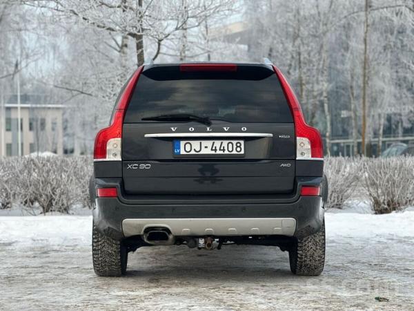 Black Volvo XC90 2011 in Jelgava, with an engine capacity of 2.40 L and mileage of 0 thousand km for 11800 €, photo 5 on AUTOMOTO.COM.LV