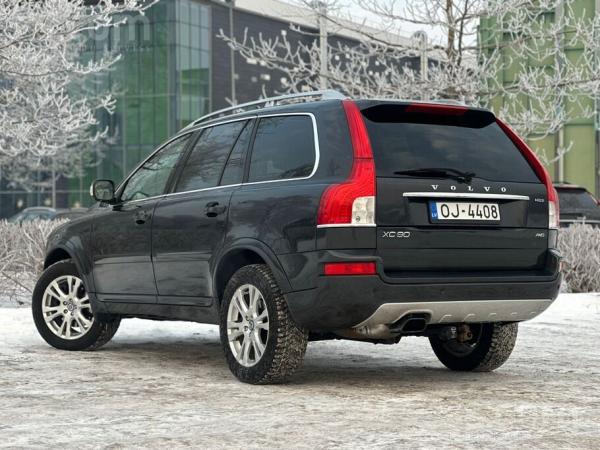 Black Volvo XC90 2011 in Jelgava, with an engine capacity of 2.40 L and mileage of 0 thousand km for 11800 €, photo 6 on AUTOMOTO.COM.LV