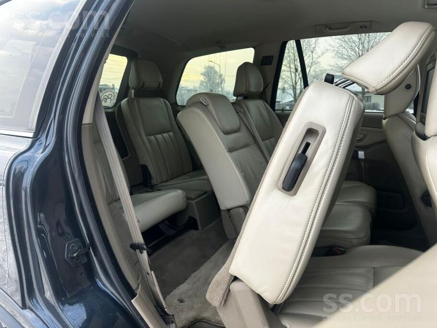 Melns Volvo XC90 2011 Jelgava, ar dzinēja tilpumu 2.40 L un nobraukumu 0 tūkst. km par 11800 €, foto 14 vietnē AUTOMOTO.COM.LV